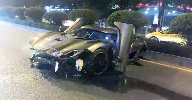 Koenigsegg Agera R is de duurste crash van het weekend | Auto55.be | Nieuws