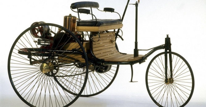 Eerste auto ter wereld staat te koop | Auto55.be | Nieuws