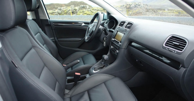 Volkswagen Golf VI 2.0 TDI DSG | Auto55.be | Tests