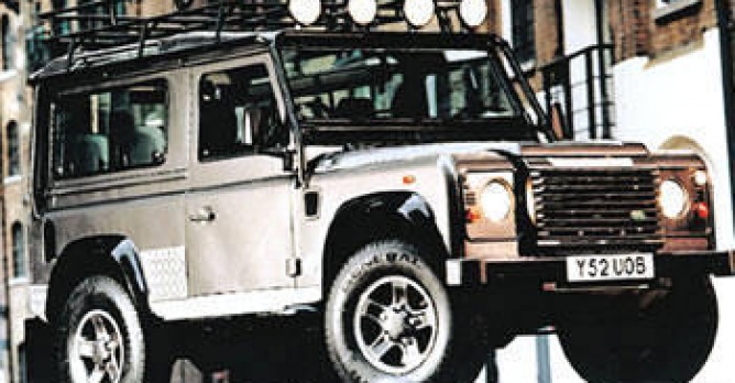 Land Rover Lara Croft Defender | Auto55.be | Nieuws